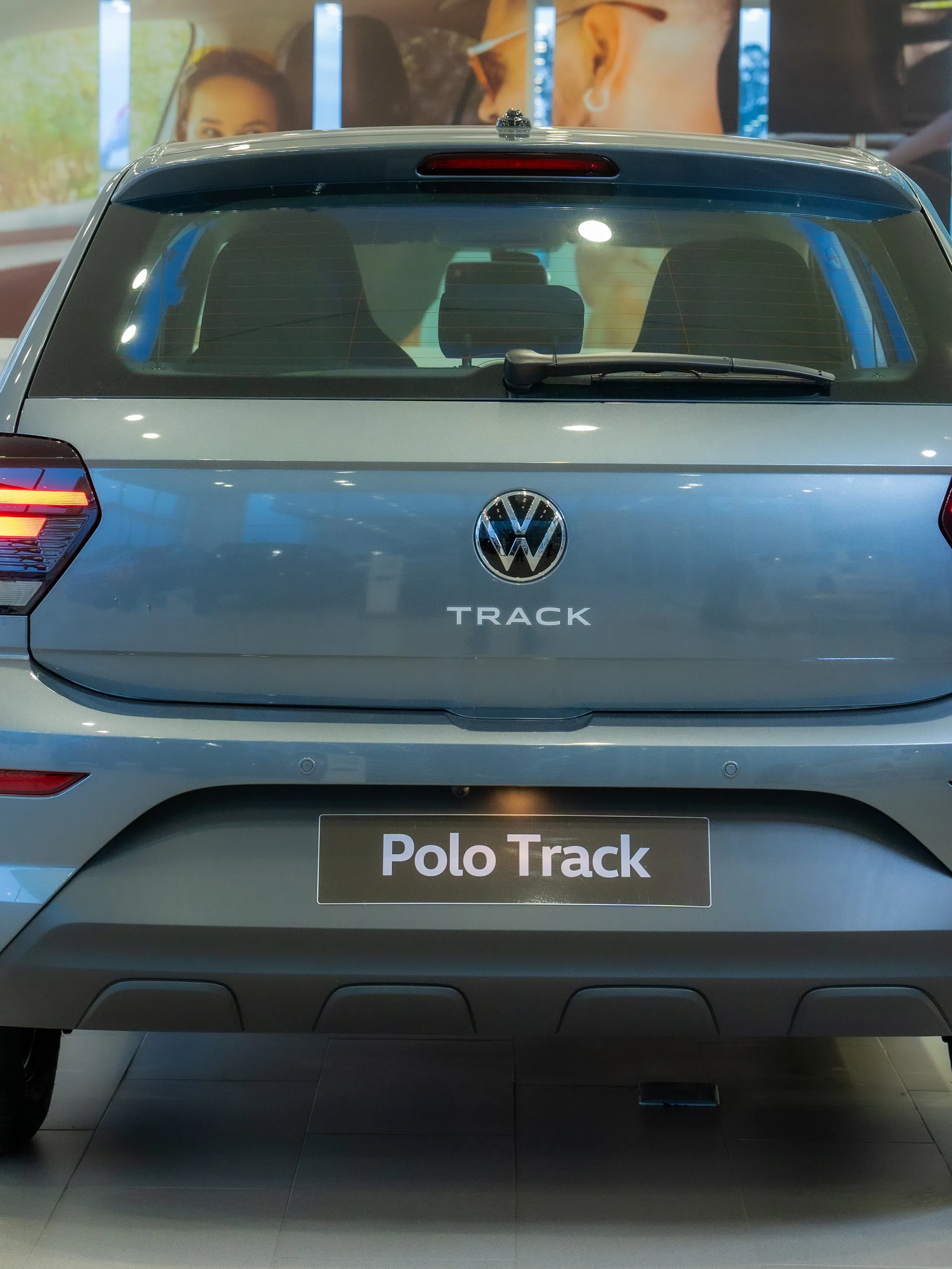 Polo Track | Rendimiento, Seguridad y Estilo Urbano