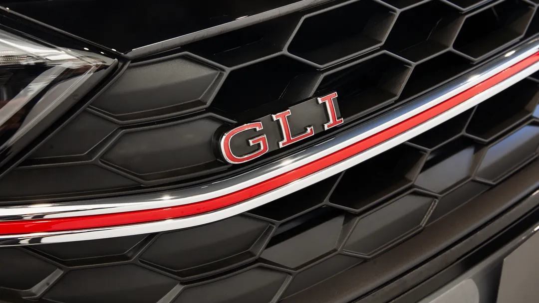 Volkswagen Jetta GLI | Sedán Deportivo, Puro Desempeño